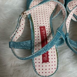 B.A.I.T | Shoes | Bait Blue Glitter Strappy Peep Toe Heels Size 65 ...